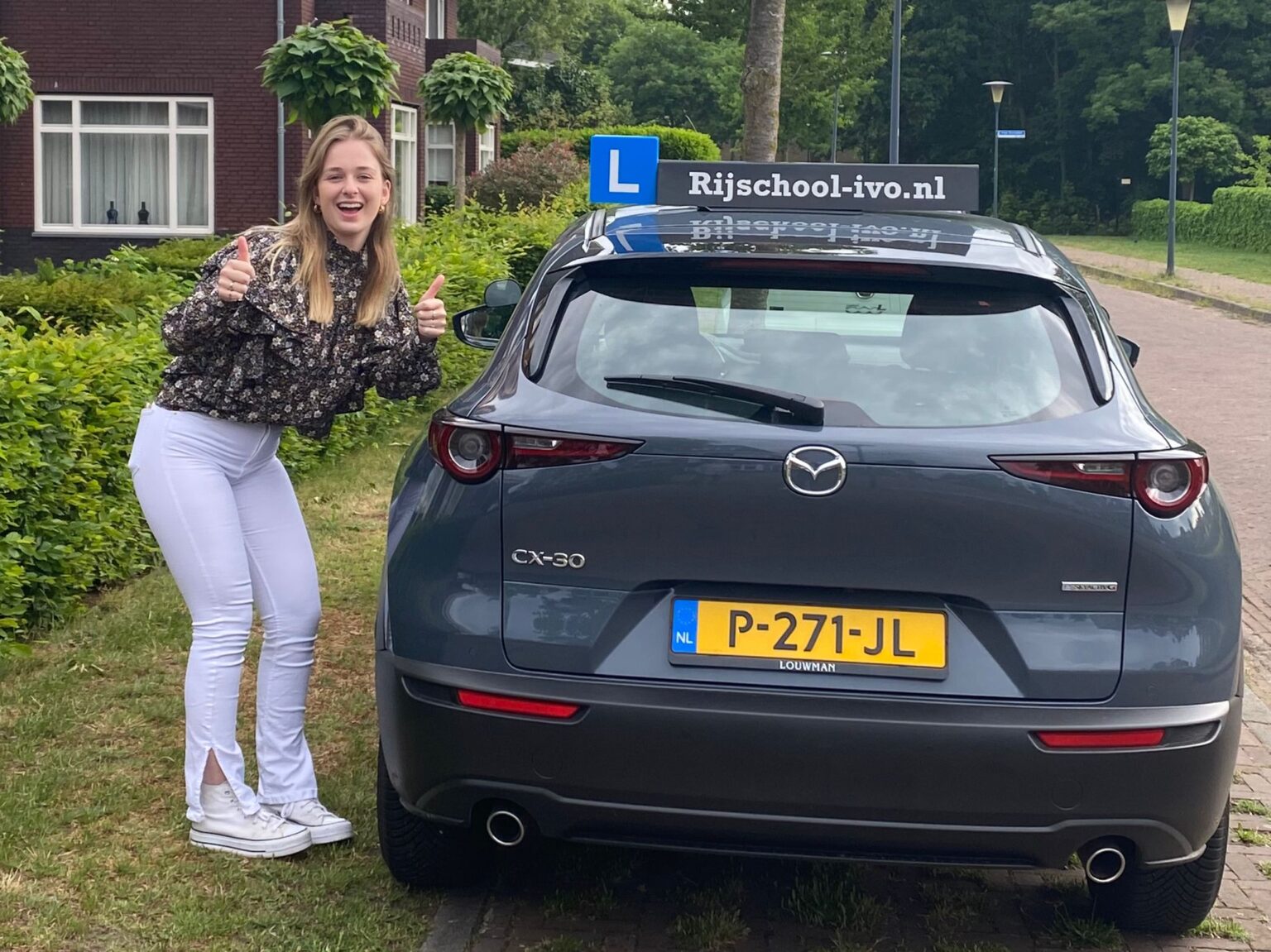 Fenne van Loon geslaagd!!! - Rijschool Ivo